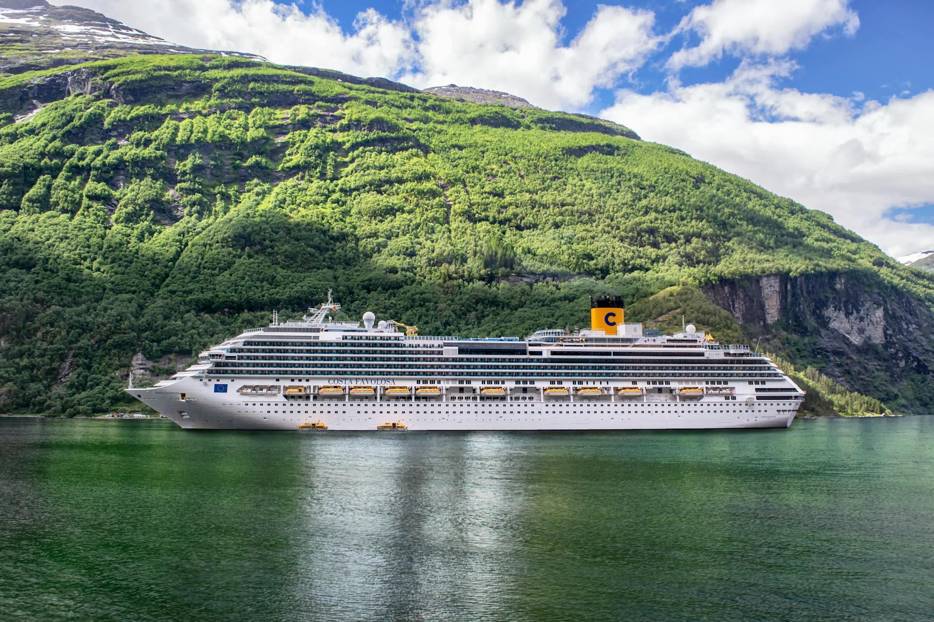 Northern Europe & Fjords cruise from Copenhagen to Kiel for €399 (7 ...